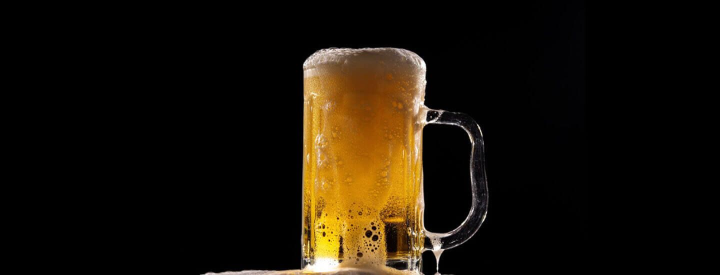 Tangential flow filtration system for dealcoholization of alcoholic ...